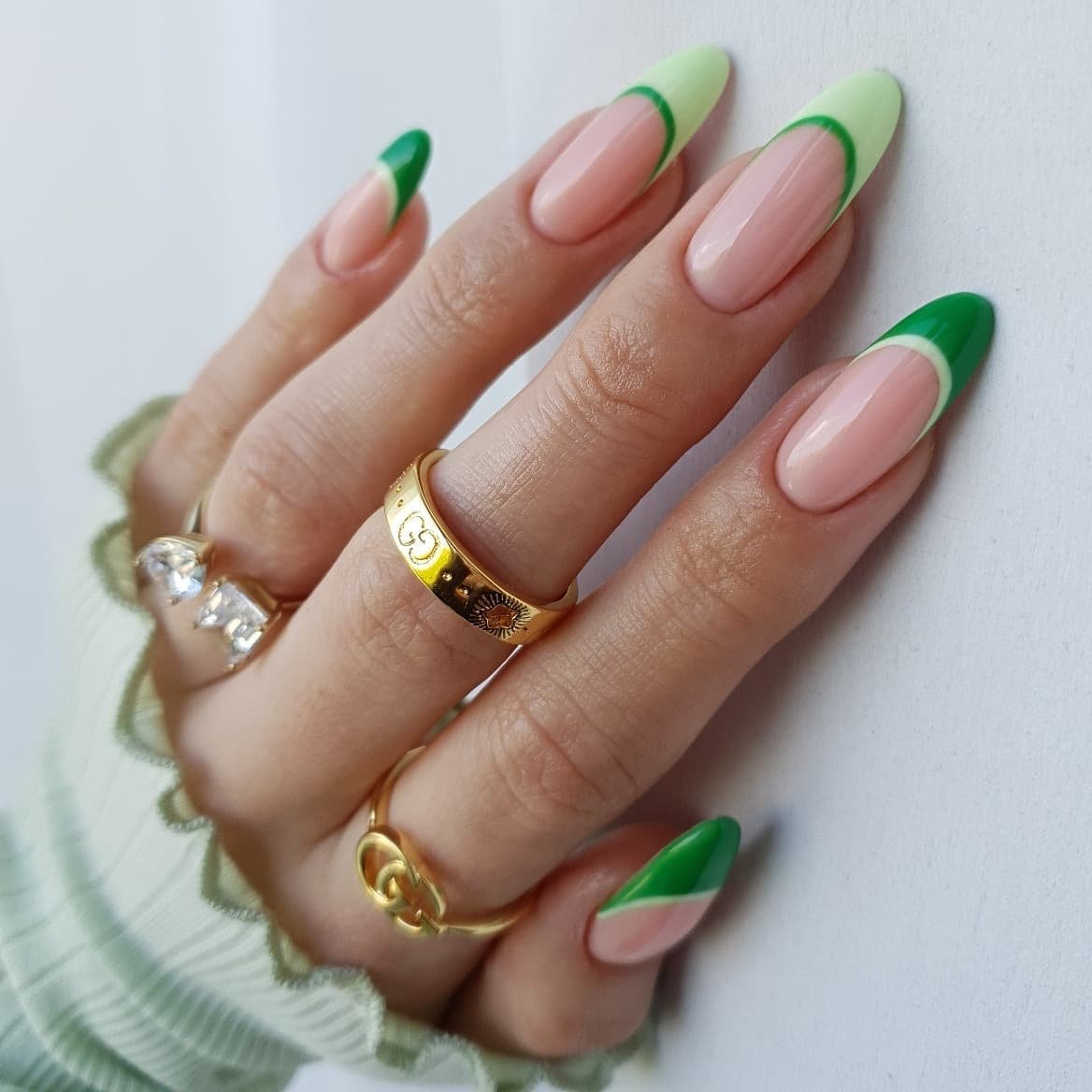 Discover 10 Stunning French Manicure Nail Designs for Every Style!